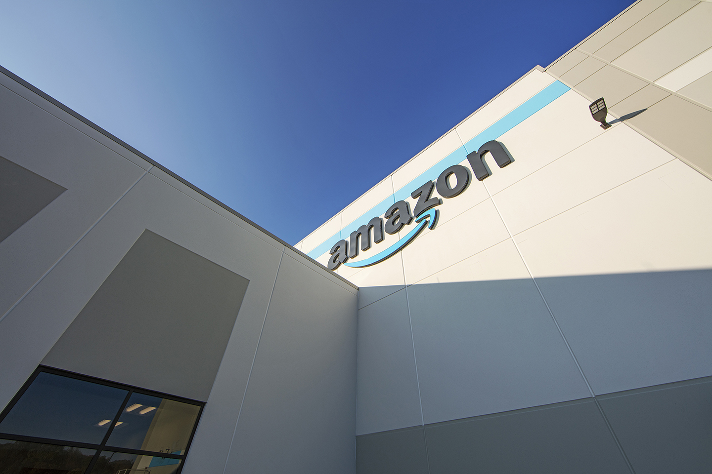 Amazon Global Specialty Fulfillment Delivery Station – Ambrose